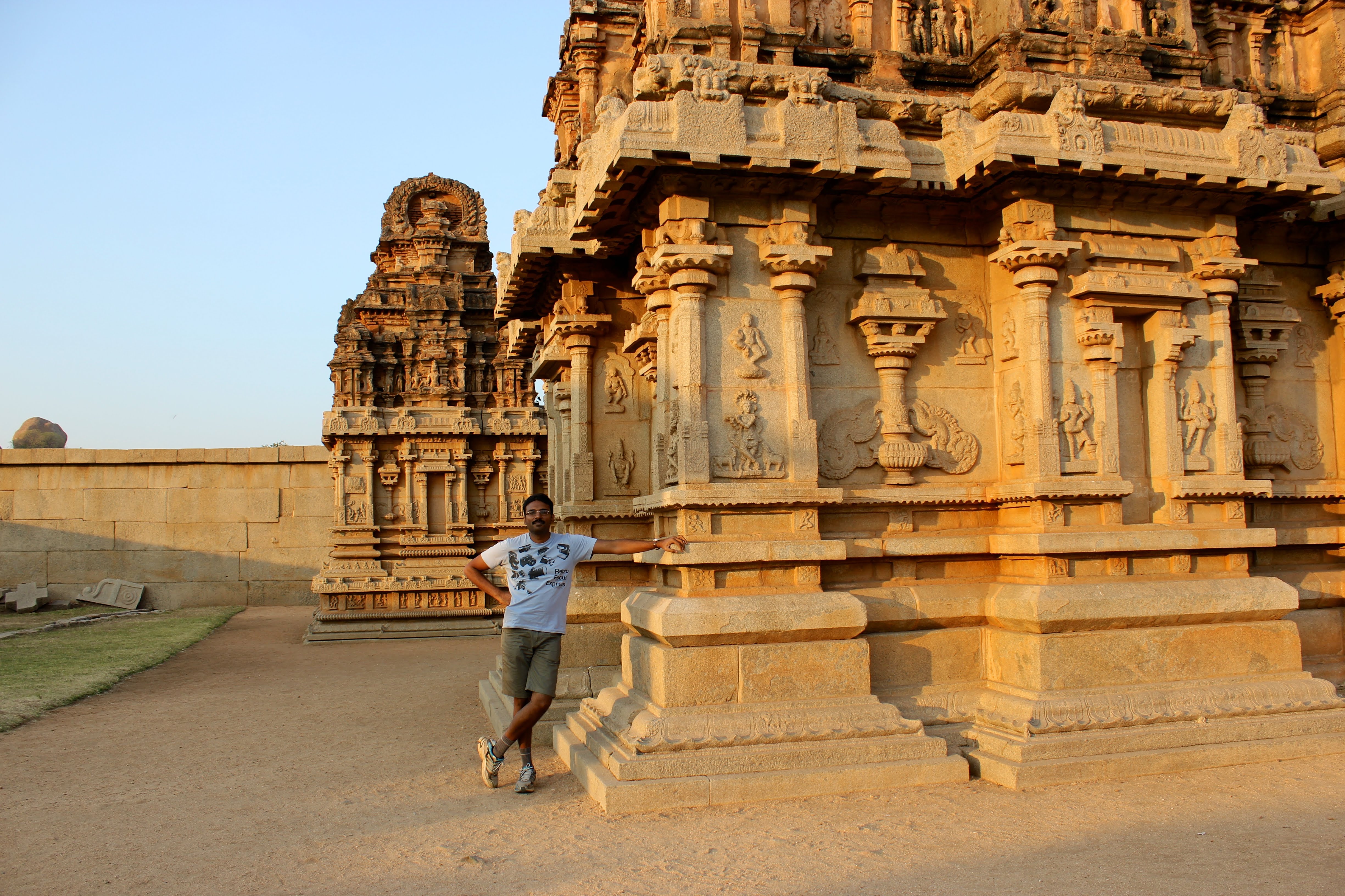 Hampi 1167.jpg – Mad about Birding and Travel