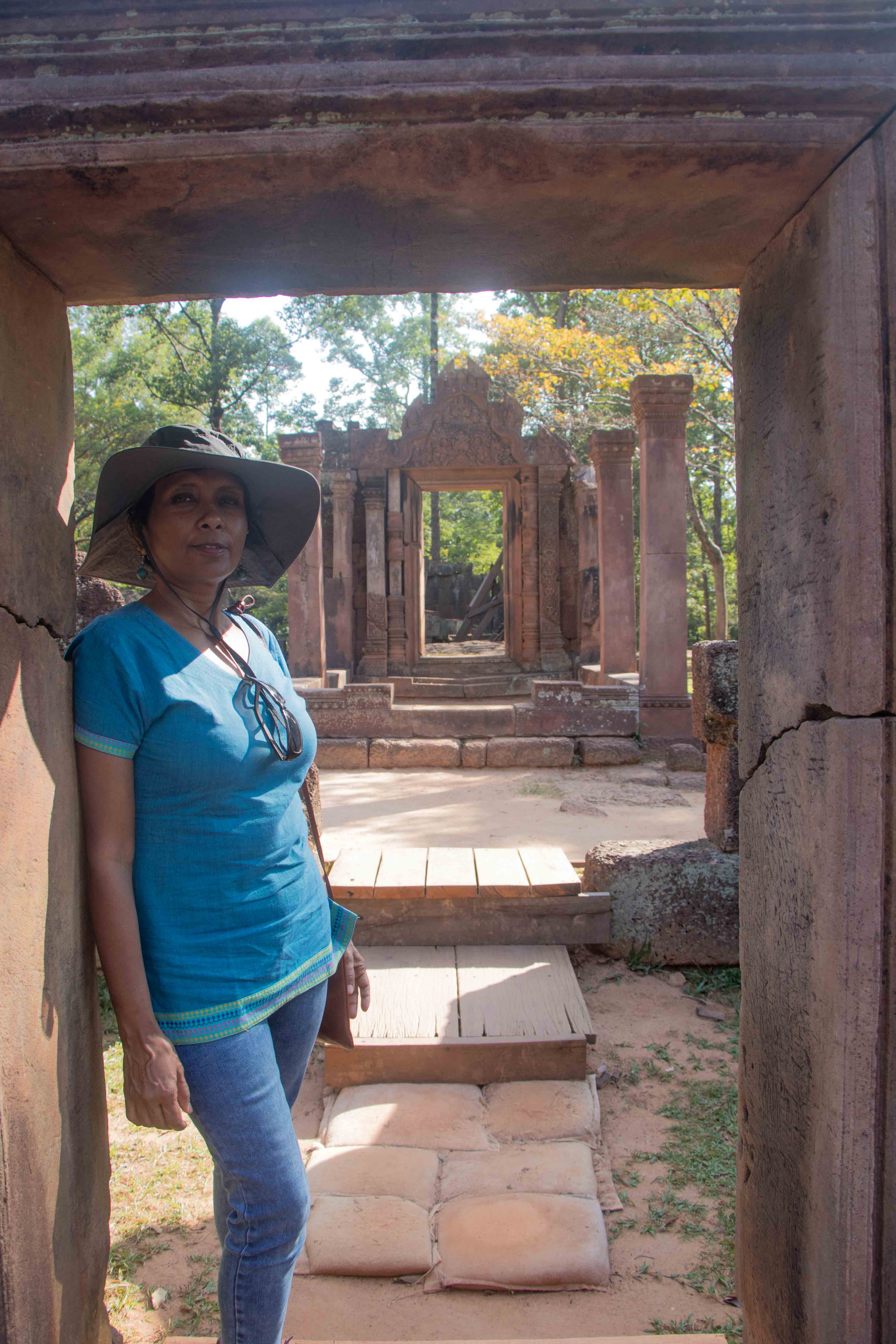 Visiting Banteay Srei and Banteay Samre Temples – Mad about Birding and ...
